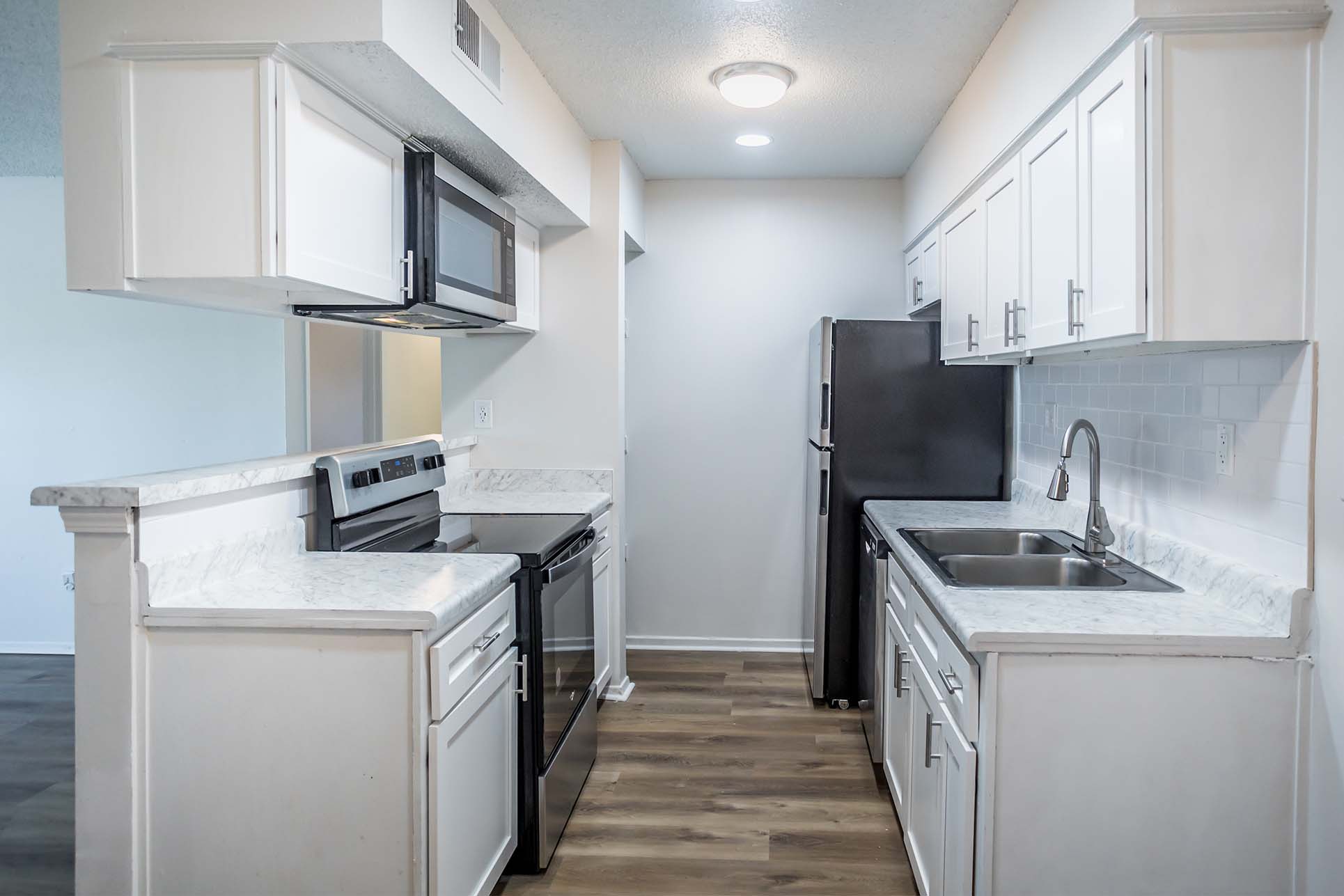 The Bowery Apartments – Newly renovated apartment complex in Memphis, TN